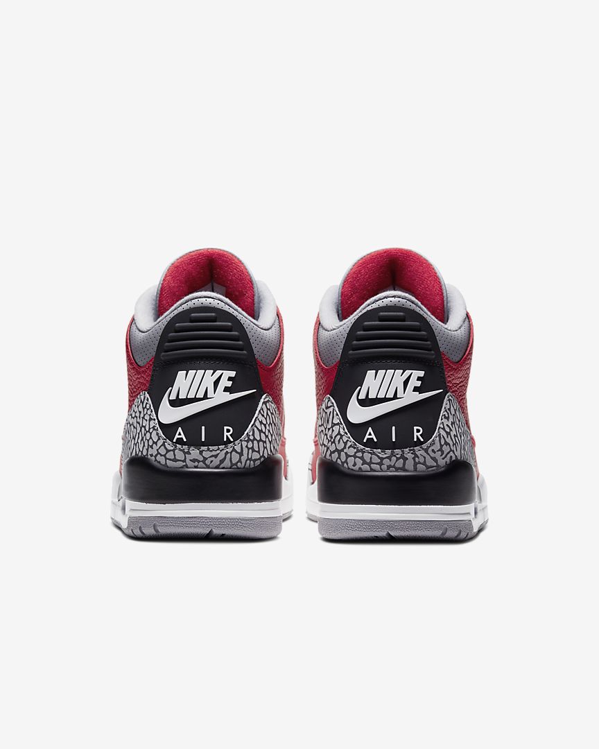 【3C科技】超神的合作组合【Nike x Microsoft】共同推出AJ款Xbox One X套装，属于AJ的复古红套装，只要转载就能轻松获得了！